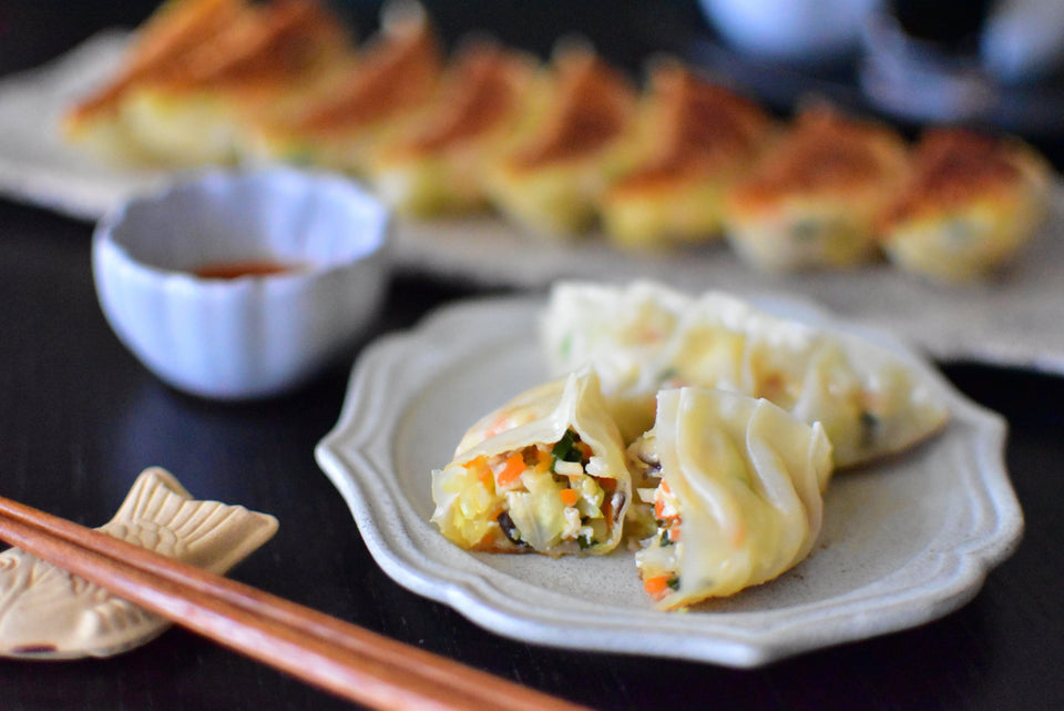 How To Make Vegetable Gyoza (Japanese Vegan Dumplings Recipe ...